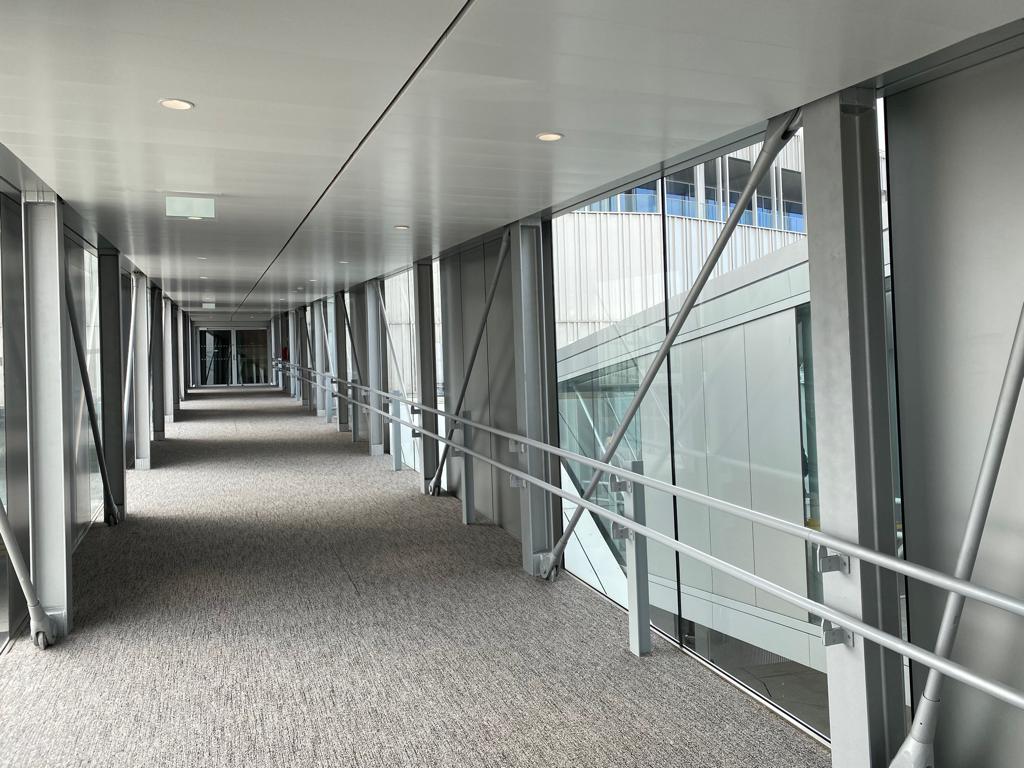 Terminal T1 CDG handover – Simeon